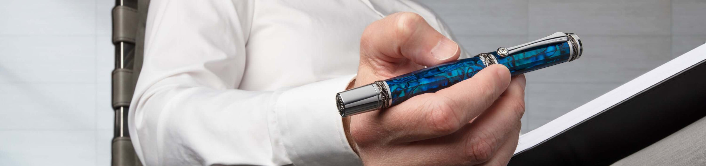 What is a Signature Pen? – Pitchman